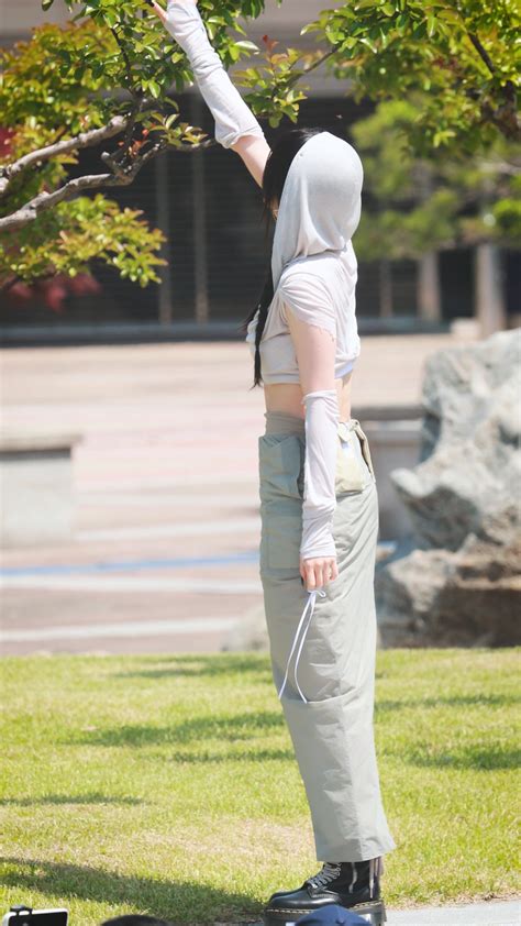 230519 Le Sserafim Yunjin Mini Fameeting Kpopping
