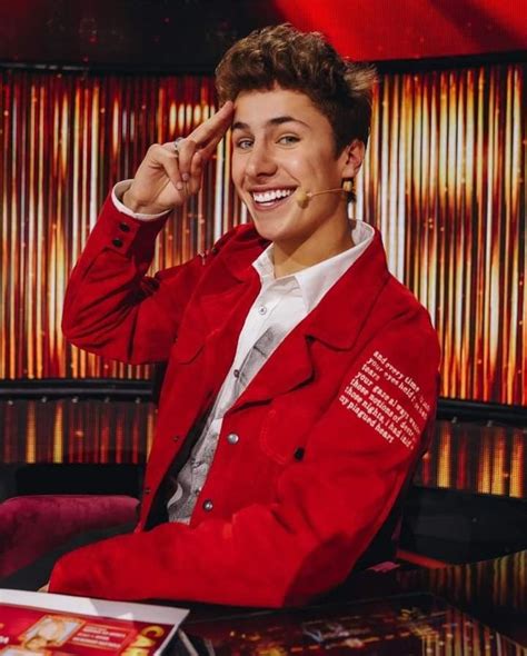 Pin De Nicole Orozco En Juanpa Juanpa Zurita Ropa De Moda Hombre Zurita