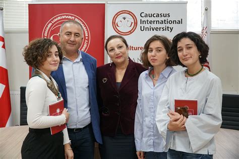 რატომ უნდა ავირჩიოთ სამეცნიერო კარიერა კავკასიის საერთაშორისო