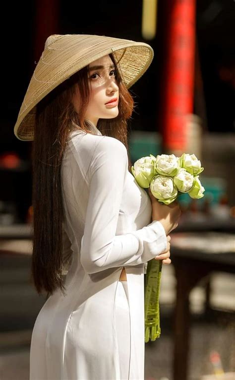 Pin By Ngọc Quan Dư On Áo DÀi VỚi Hoa Sen Girls Long Dresses Ao Dai