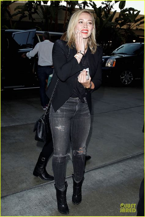 Hilary Duff Keeps It Sheer Black At Cher S Staples Center Concert Photo Hilary Duff
