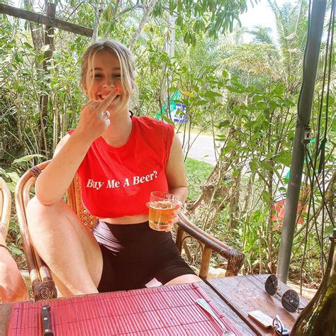 Im Sure She Has No Problems Getting Beers Rladieslovethefinger