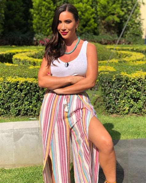 Mariazel Y Sus Cuatro Looks Más Ligeros Para Disfrutar Abril El