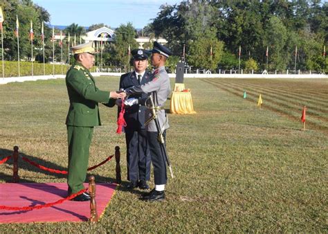 ဒုတိယဗိုလ်ချုပ်ကြီး နီလင်းအောင် ကို ပြည်ထဲရေးဒုဝန်ကြီးနဲ့ရဲချုပ်ရာထူးမှ ဖြုတ်ချ၊ ဒုရဲချုပ် ၁