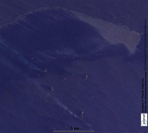 Pemex Niega Que Derrame Sea Causa De Iridiscencias En Campo Cantarell El Siglo De Torre N
