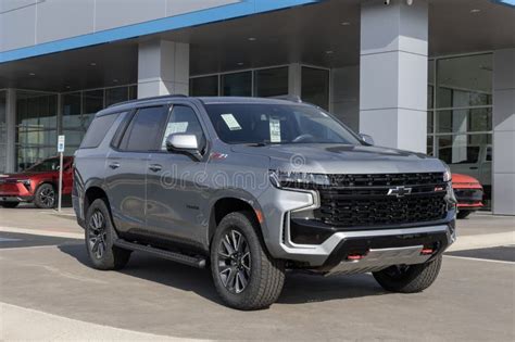 Chevrolet Tahoe 4wd Z71 Suv Display Chevy Offers The Tahoe With A 53l