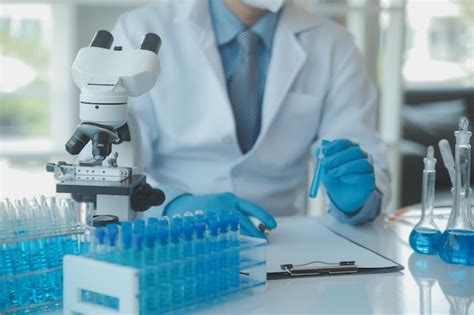 Premium Photo Biochemical Research Scientist Team Working With