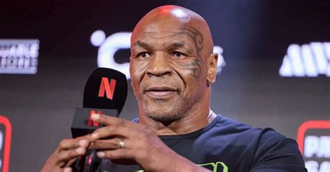 Heavyweight Legend Who KO'd Evander Holyfield Regrets Retiring: "I Was ...