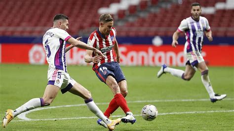 La Liga Atletico And Real Win Barcelona Lose Records Broken