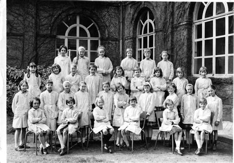 Photo De Classe 8 ème De 1970 Lycee Classique Et Moderne Des Jeunes