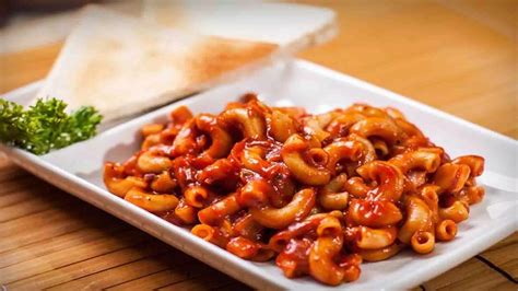 इटैलियन रेड सॉस पास्ता आपके वीकेंड को बना देगा स्वाद से भरपूर रेसिपी