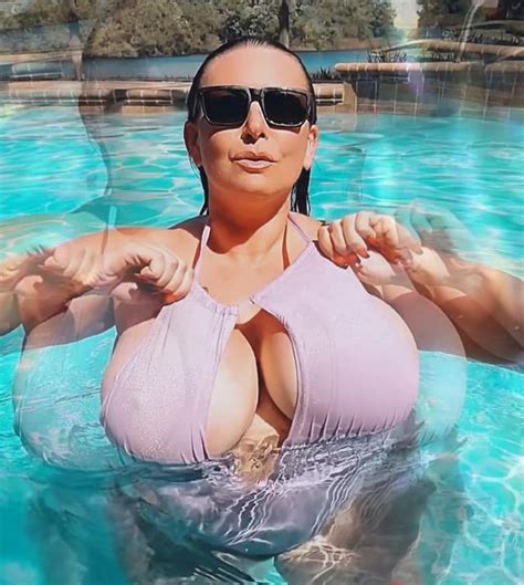 P Cups And Growing Rhugeboobs