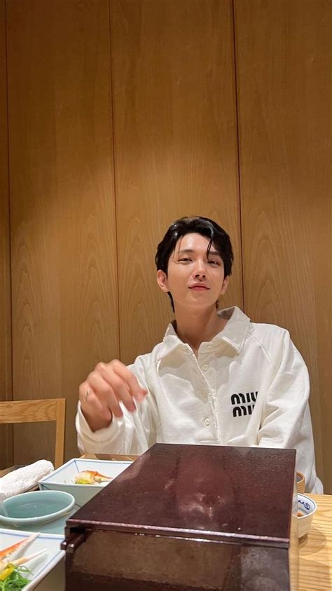 Hong Joshua [ Instagram ] Gambar Pacar Seventeen Pria Tampan