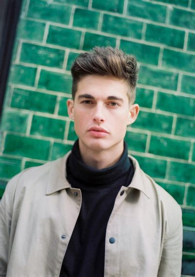 Exposing Time Model Kieran Warner Has Some Fun On Tumbex