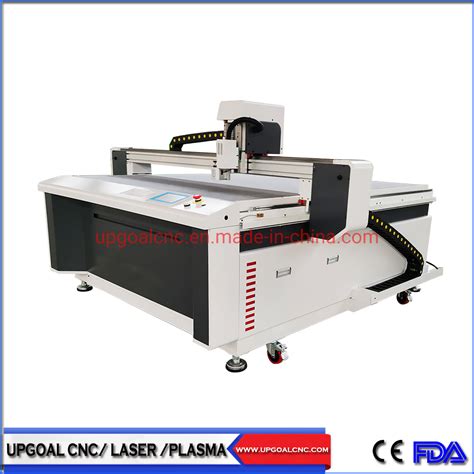 Middle Size CNC Pneumatic Knife Oscillating Knife Cutting Machine For