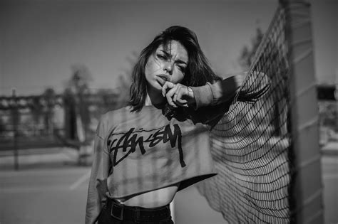 Woman Model Black And White Wallpaper Coolwallpapersme