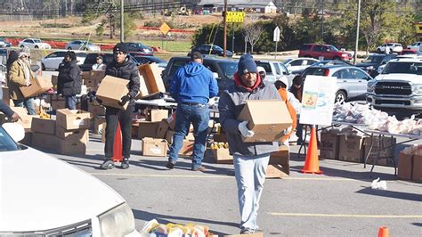 Hundreds Of Turkey Day Food Boxes Given Away Through Nonprofit