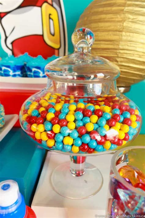 Sonic The Hedgehog Party Ideas Moms And Munchkins Sonic Party Sonic