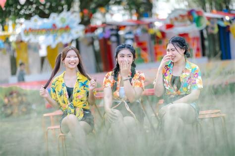 ย้อนวันวาน เสน่ห์กาญจน์ บ้านเรา งานวัดย้อนยุคต้อนรับเทศกาลสงกรานต์