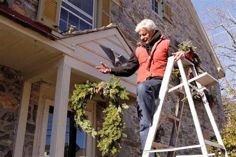Holiday Decorating Safety Tips How To Climb A Ladder Safely