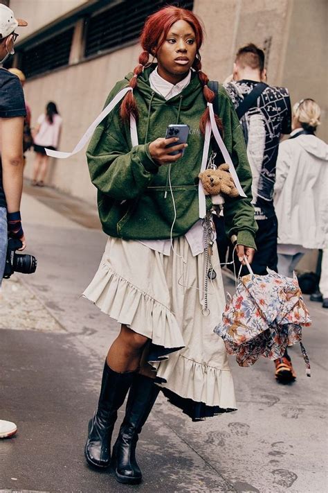 Pin By C On Style Cool Street Fashion New York Fashion Week Street