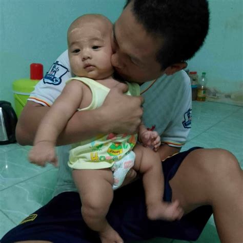 တစ်ချို့တွေသူ့လောက်တောင်အသိမရှိကြဘူး By သက် မင်း ထွန်း Facebook