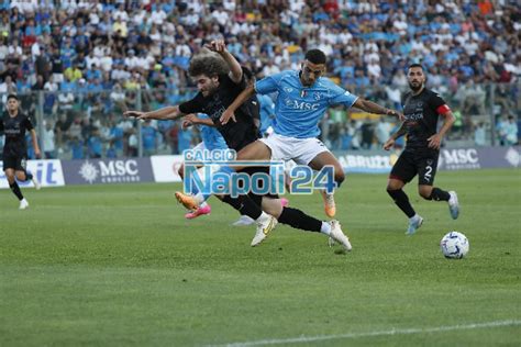 Le Indicazioni Di Garcia Il Gesto Di Meluso A Politano E La Coppia Gol