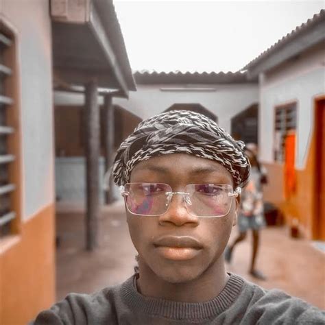 Gede On Gede On Threads Say More