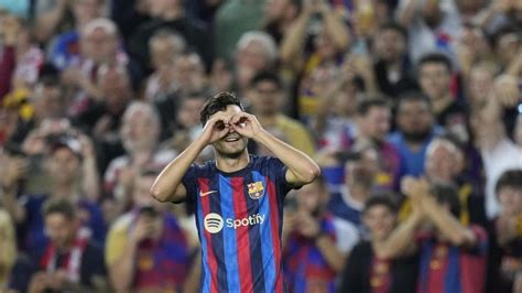 El Barça vence pero no convence