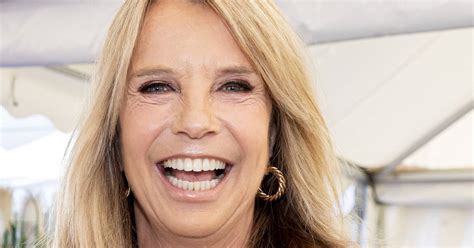 Traumhochzeit Moderatorin Fernsehstar Linda De Mol Nackt Auf Magazin