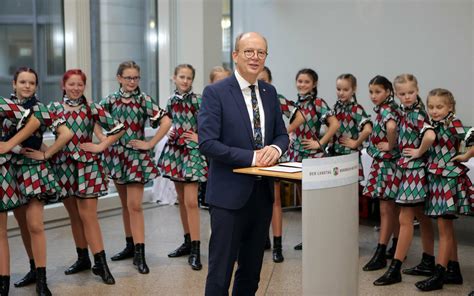 Karneval Landtag Zeigt Ausstellung Zu Kinderrechten Im Karneval