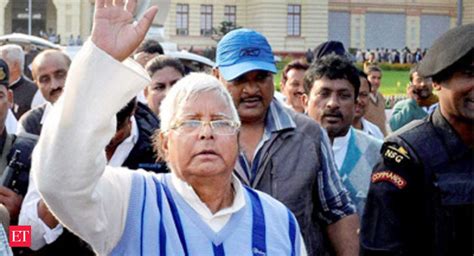 Rjd Mlc Nawal Kishore Yadav Joins Bjp Amidst Huge Support The