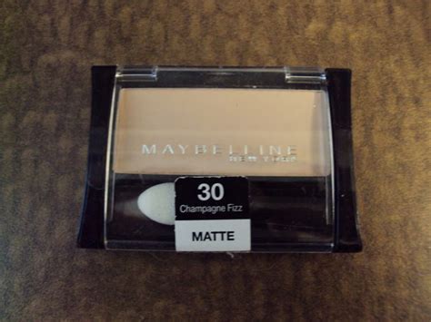 Maybelline New York Expert Wear Eyeshadow In Champagne Fizz Reviews