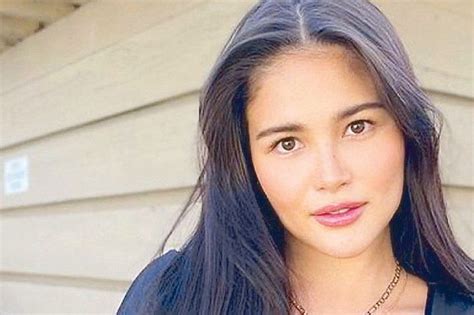 Elisse enjoys playing diverse roles | Philstar.com