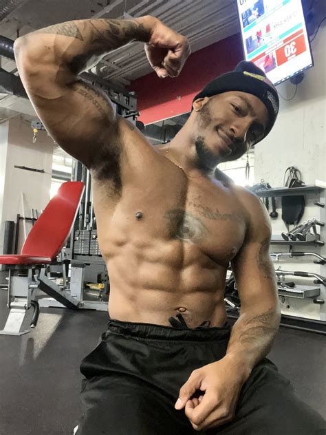 𝗛𝗼𝘁 𝗚𝘂𝘆𝘀 𝗔𝗿𝗺𝗽𝗶𝘁𝘀 38K 𝘕𝘴𝘧𝘸 on Twitter RT urbanrichard97 Thankful