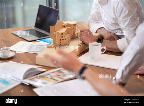 Female Architects Hi Res Stock Photography And Images Alamy