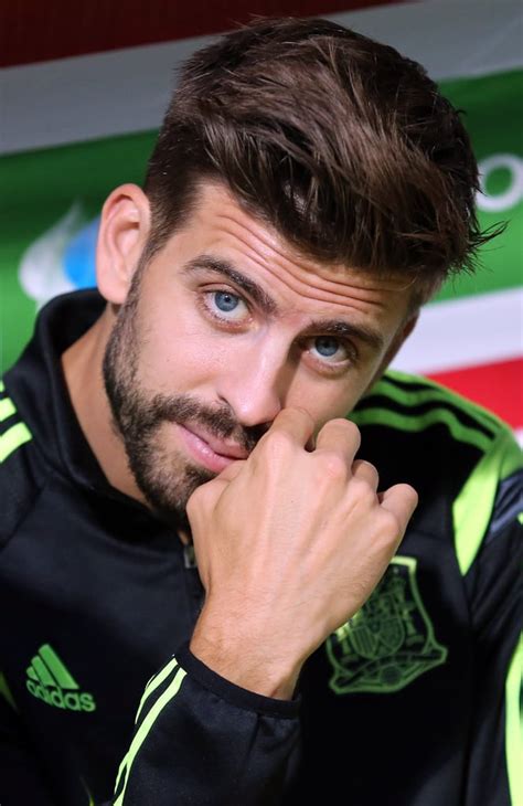 Gerard Pique Hot Pictures Popsugar Latina