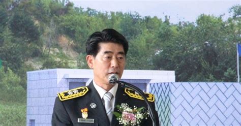 칠곡 동명119안전센터 개소격려사하는 최병일 경북소방본부장