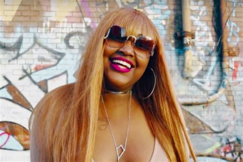 Chicago Rapper Cupcakke Helps Out Gay Fan After Hes Kicked Out Of His