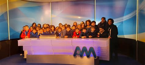 Capo D Orlando Gli Alunni Della Quinte Classi Dell I C In Visita Negli Studi Di AM VIDEO