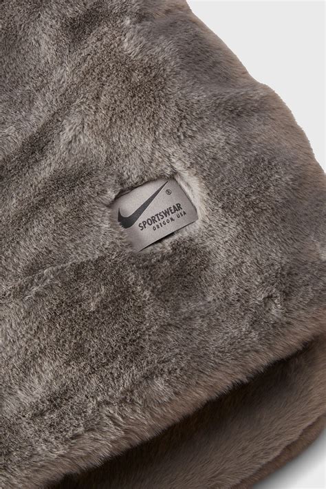 Nike Sportswear Faux Fur Blanket Homebred