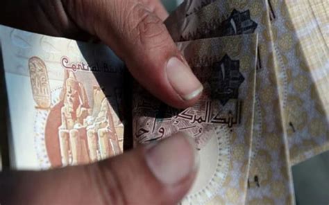 بشرى للمصريين علاوة قدرها 300 جنيه استثنائية وقرارات زيادة جريئة من