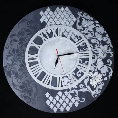 ساعت دیواری طرح نقاشی شده