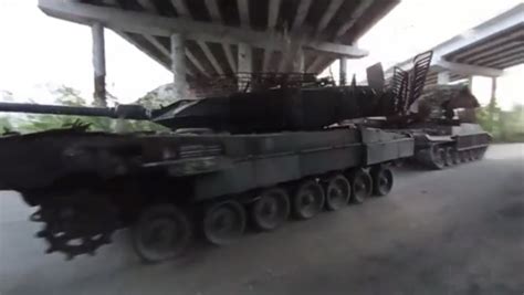 Footage Shows One Of The Last Leopard 2a6 Tanks Destroyed In Kursk