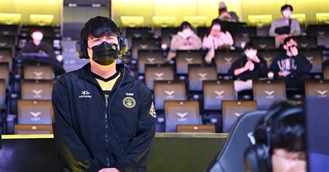 유상욱 감독 우리 선수들 믿는다 포토