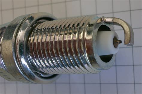 Datei:NGK IFR5T11 4996 5.JPG – Prius Wiki