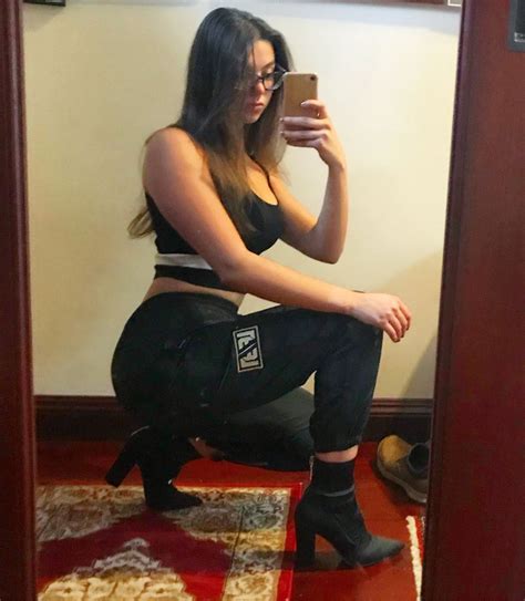 Kira Kosarin Social Media