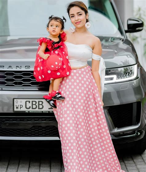 පුංචි පැංචි ප්‍රමුදිගේ දියණියගේ උපන්දිනය Photos