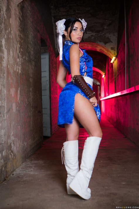 Sex Fighter Chun Li Vs Cammy Sex Fighter Chun Li Vs Cammy Xxx Parody 13 Porn Pic Eporner