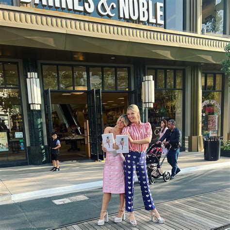 Amanda Kloots Join Forces With Her Sister For Book Signing